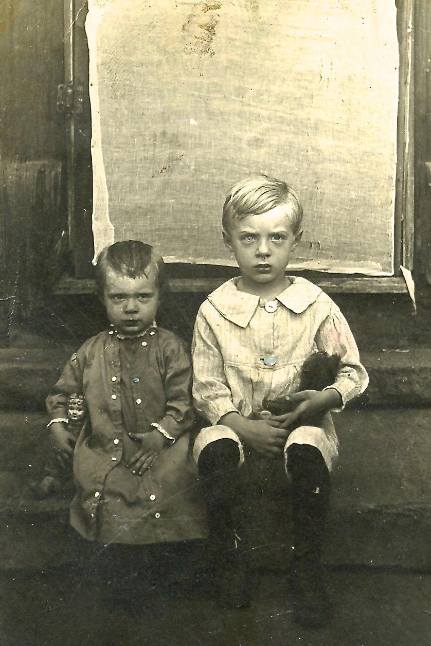 Llangollen Higgins & Jennie Morris